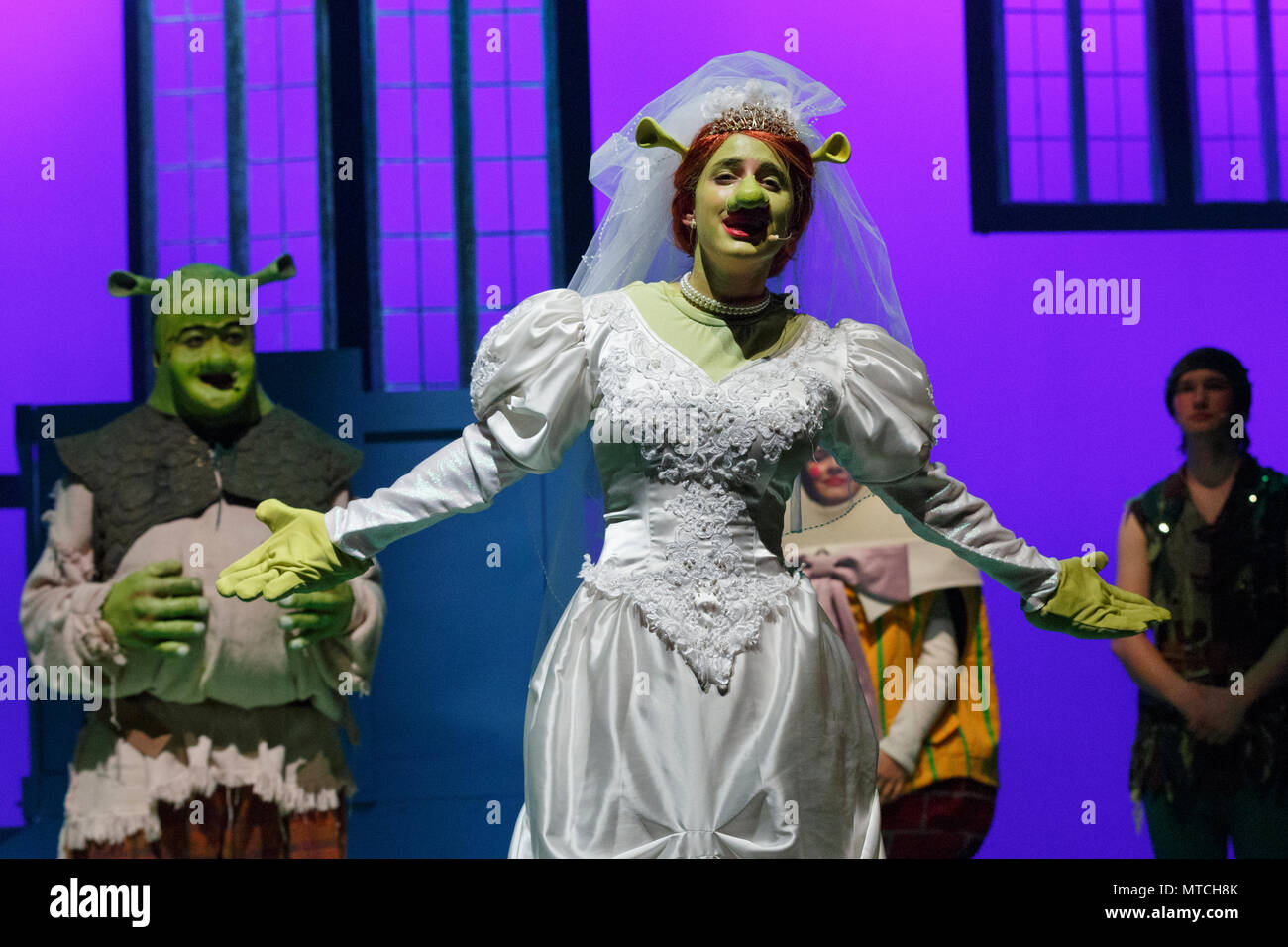 Drama Students Costume High Resolution Stock Photography and Images - Alamy