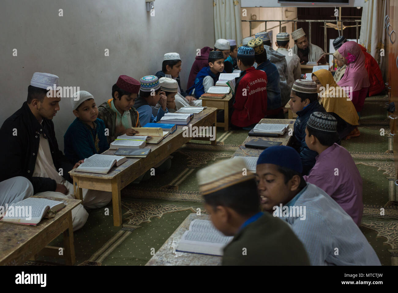 Muslim teacher classroom hi-res stock photography and images - Alamy
