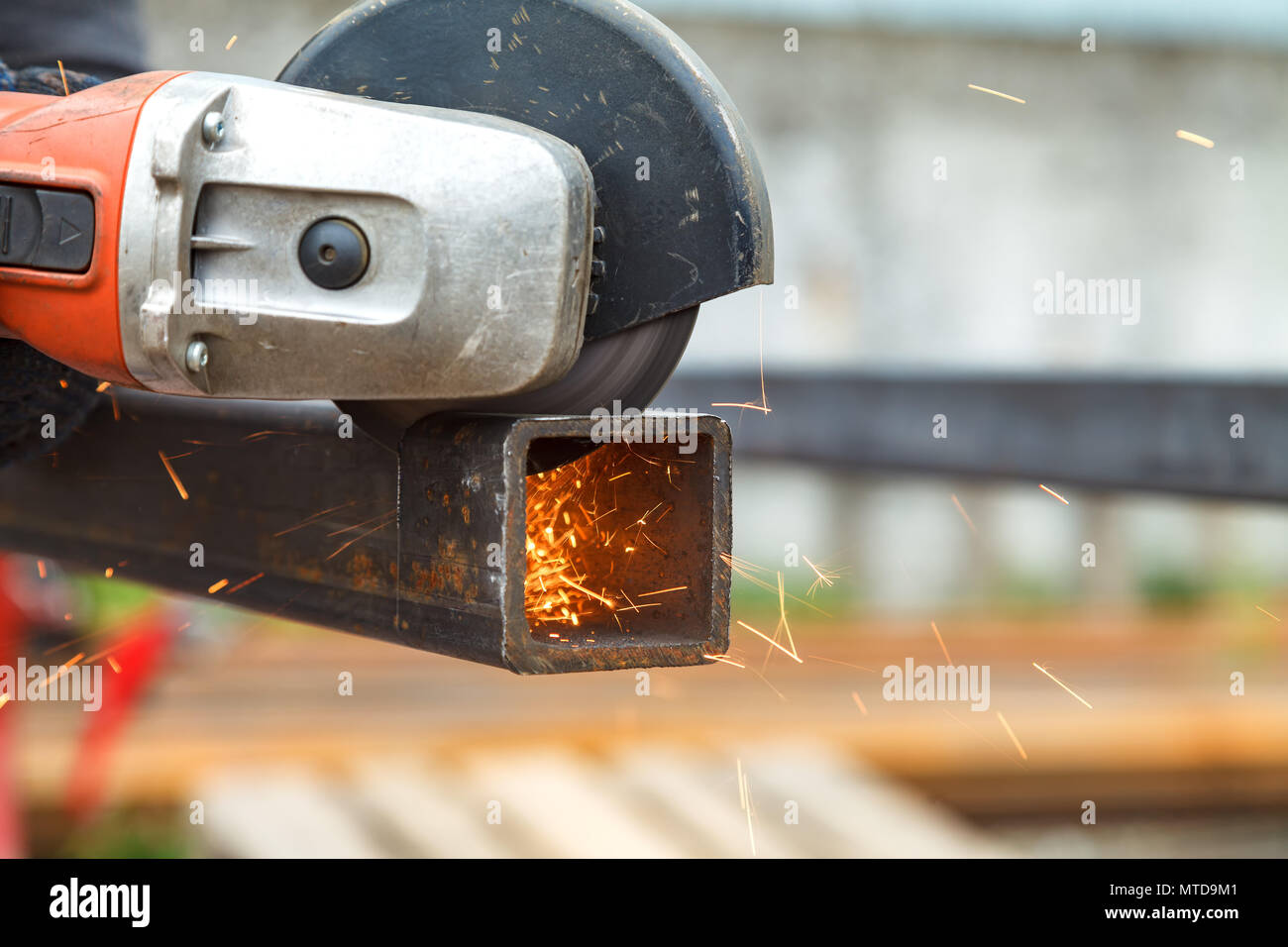 Cutting With Flex High Resolution Stock Photography and Images - Alamy