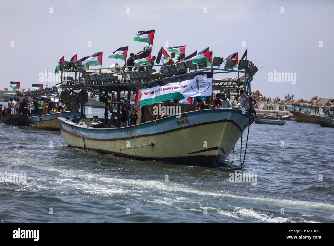 Naval blockade hi-res stock photography and images - Alamy