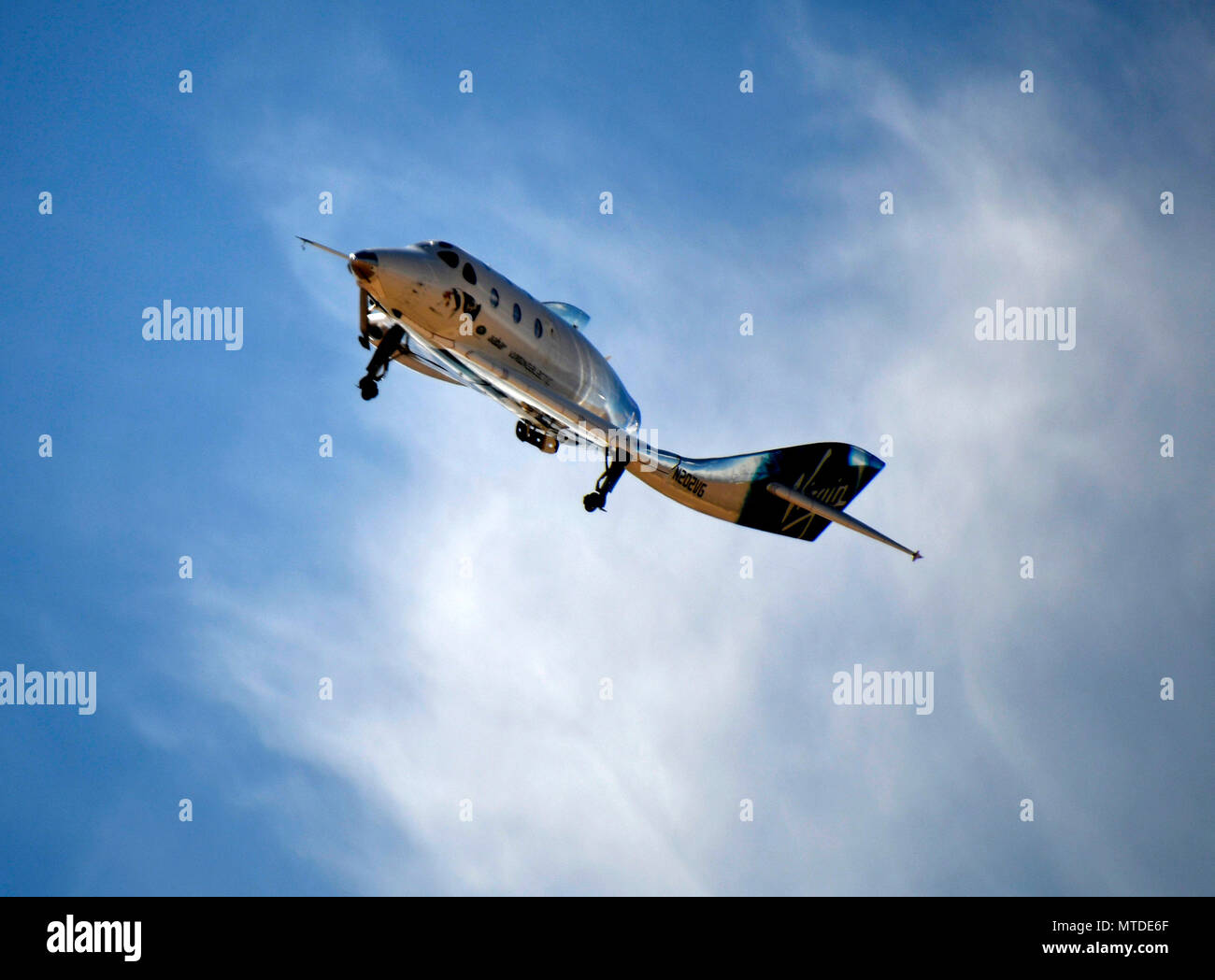 Spaceshiptwo unity first mojave hi-res stock photography and images - Alamy