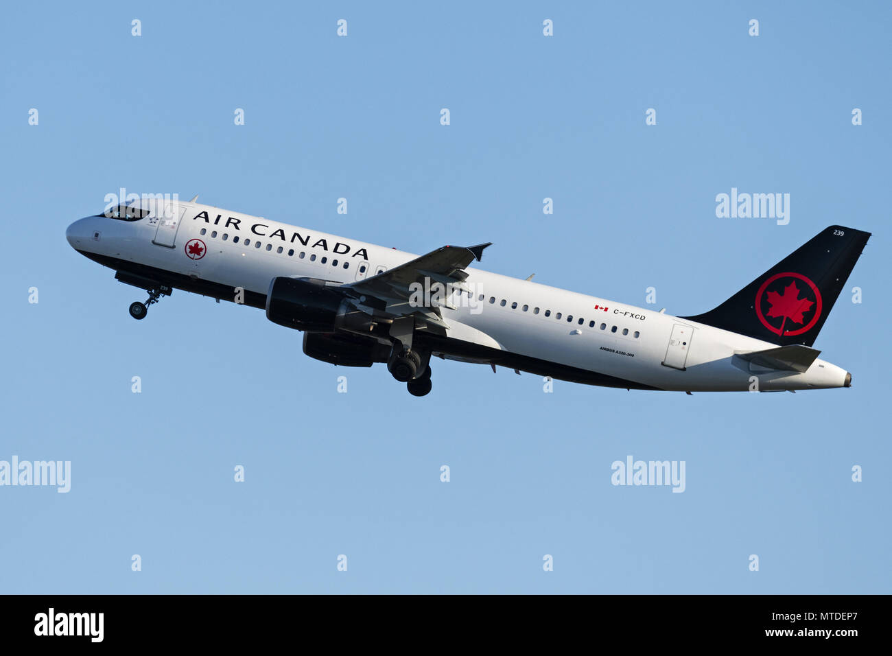 Richmond, British Columbia, Canada. 27th May, 2018. An Air Canada ...