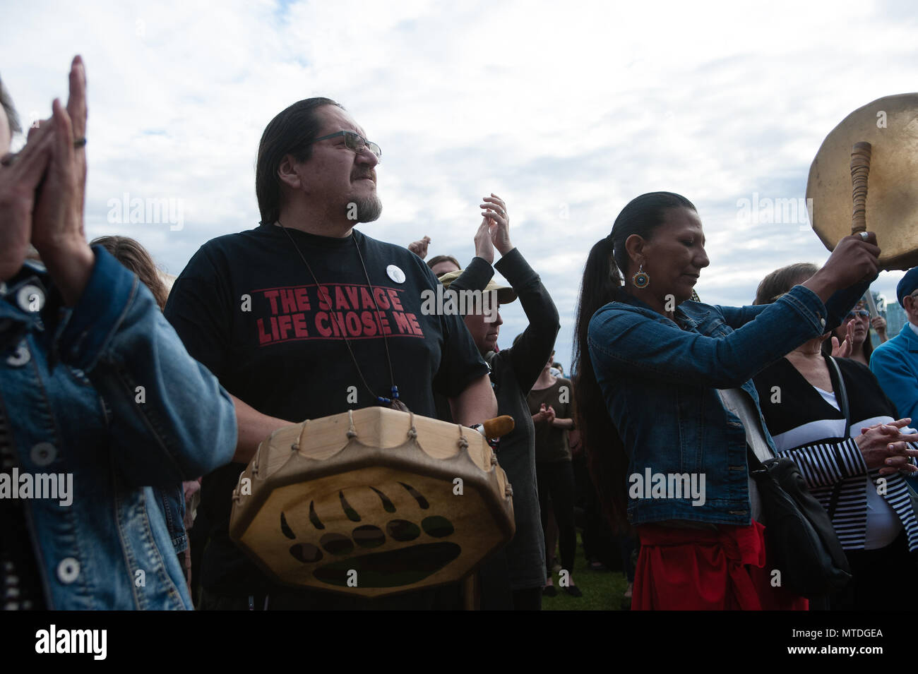 First nations protest canada hi-res stock photography and images - Alamy