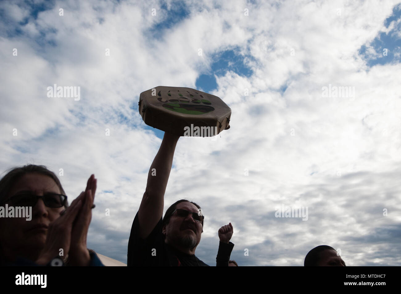 First nations protest canada hi-res stock photography and images - Alamy