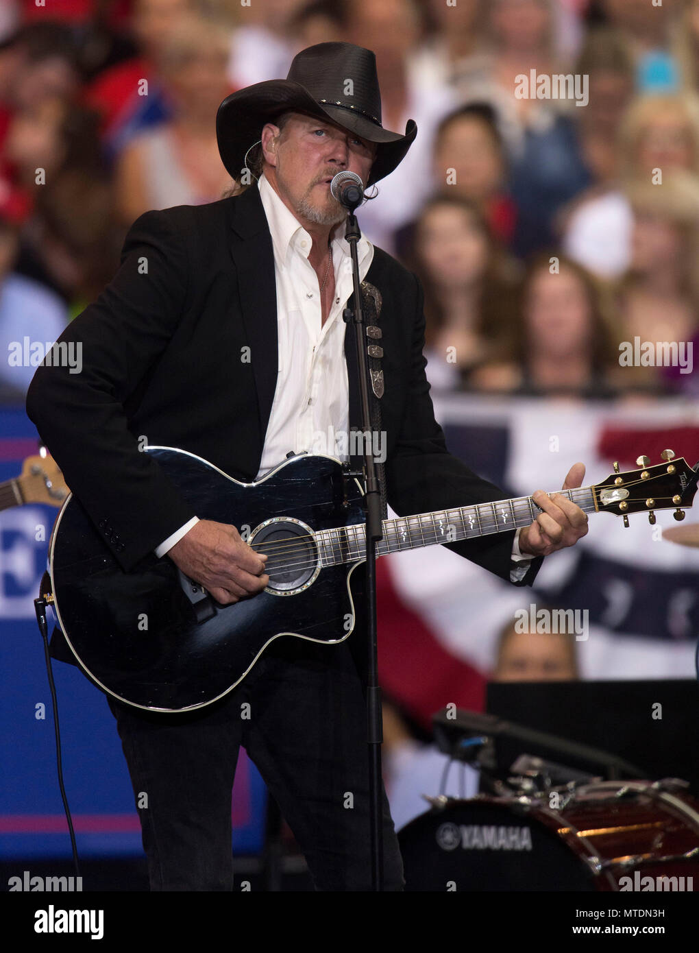 Trace adkins donald trump hi-res stock photography and images - Alamy