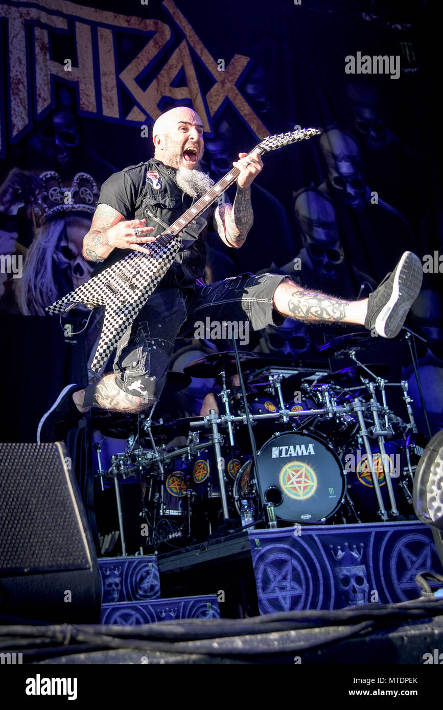 Scott ian anthrax hi-res stock photography and images - Alamy