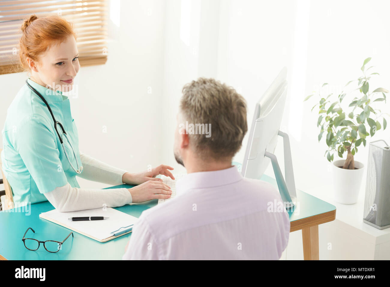 Sick notes hi-res stock photography and images - Alamy