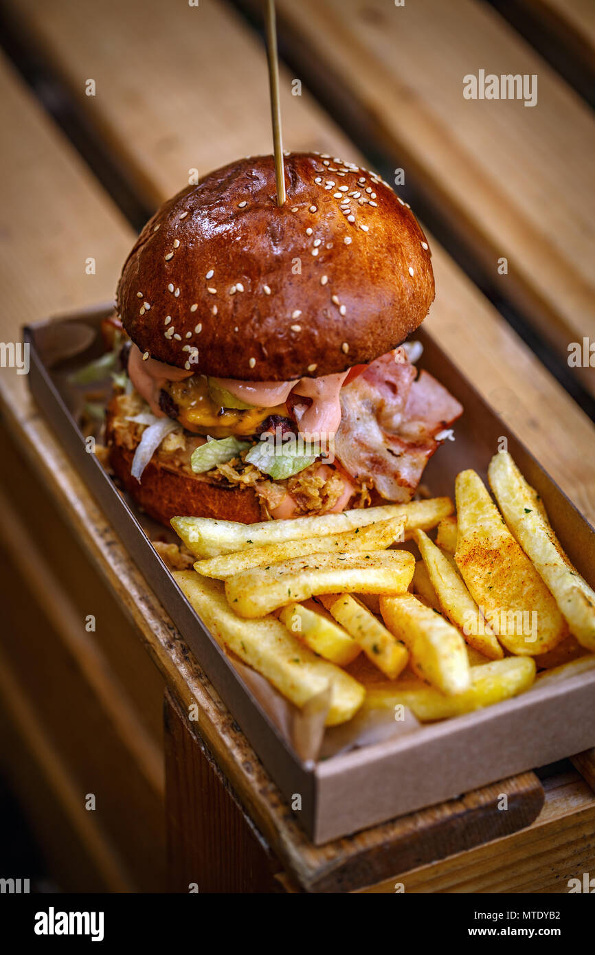 Brioche burger onions hi-res stock photography and images - Alamy