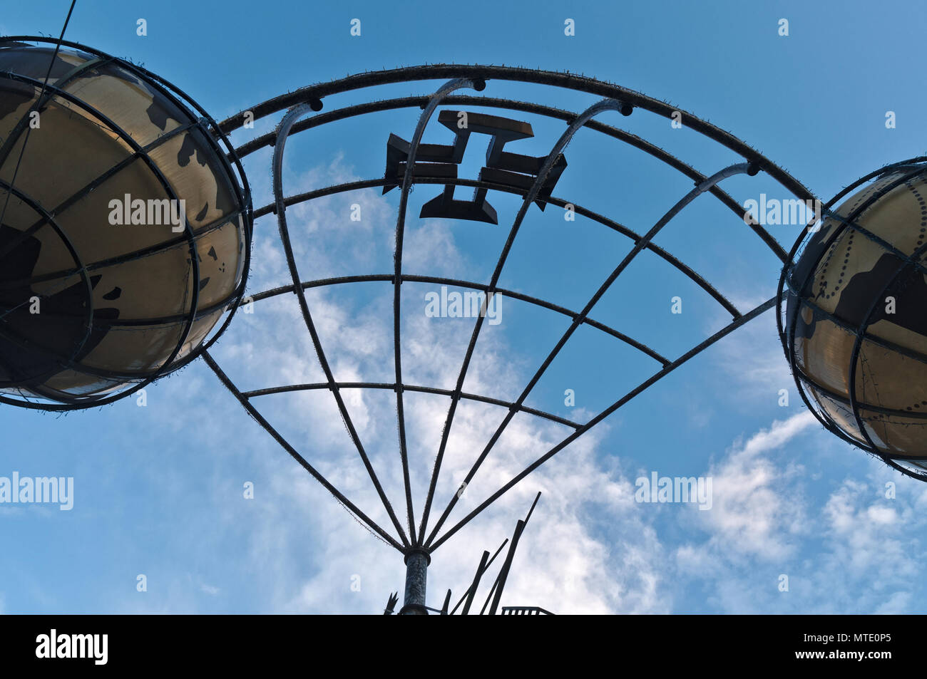 Albufeira roundabout hi-res stock photography and images - Alamy