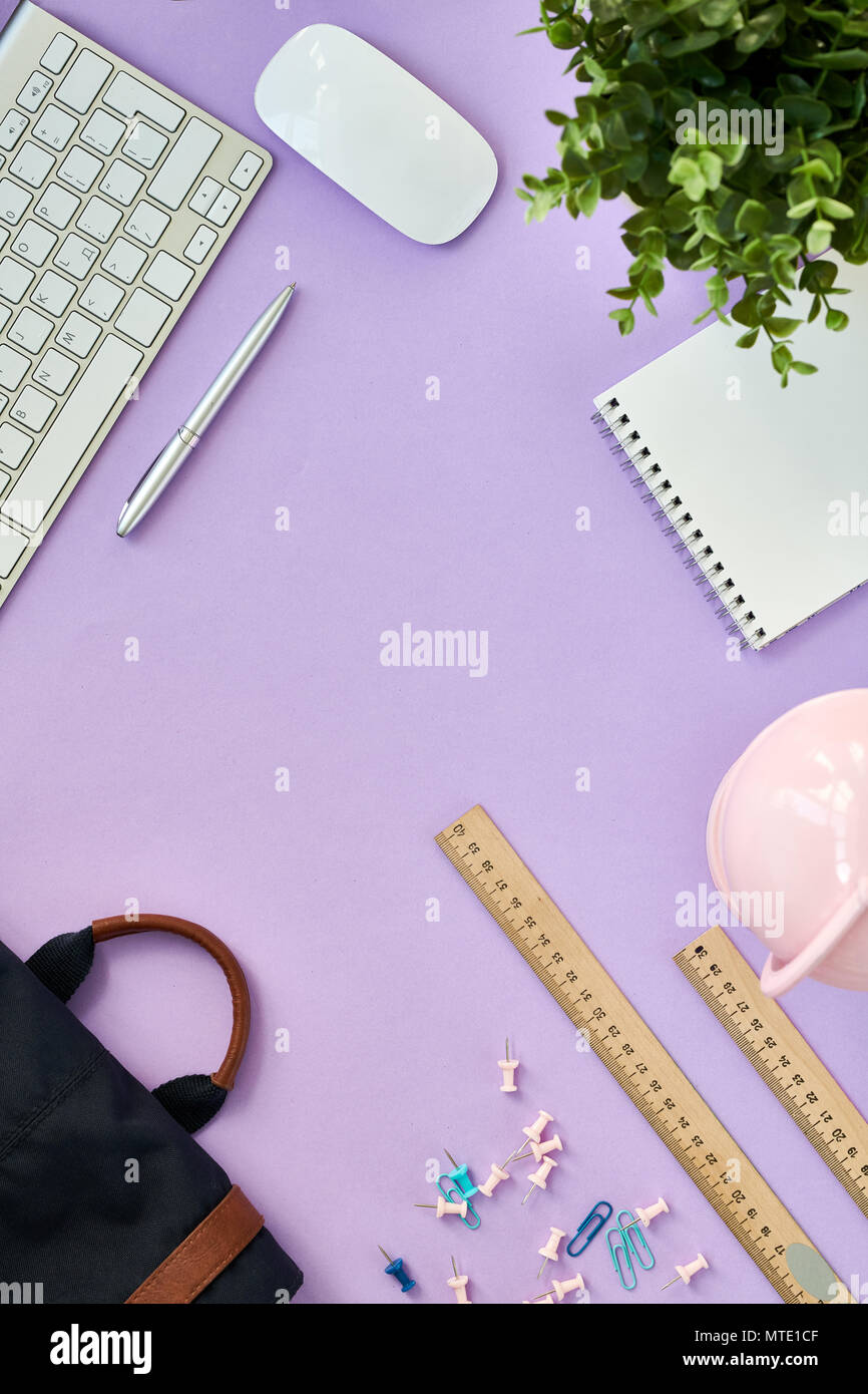 High school office girl hi-res stock photography and images - Alamy