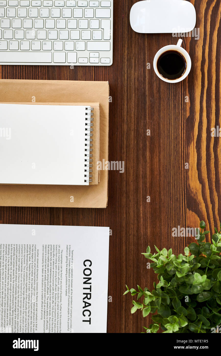 Office flatlay hi-res stock photography and images - Alamy