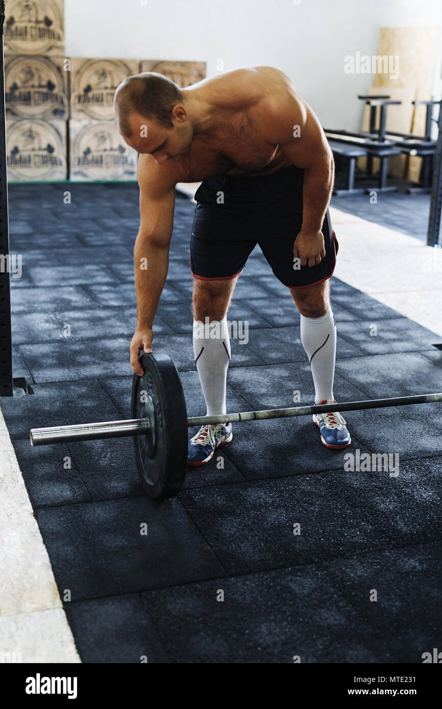 Male bodybuilder in gym hi-res stock photography and images - Alamy