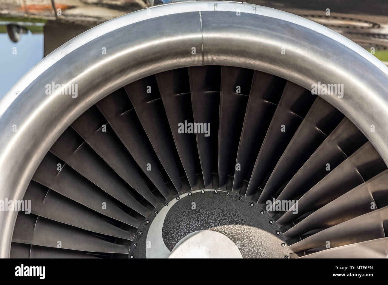 Airplane turbine hi-res stock photography and images - Alamy