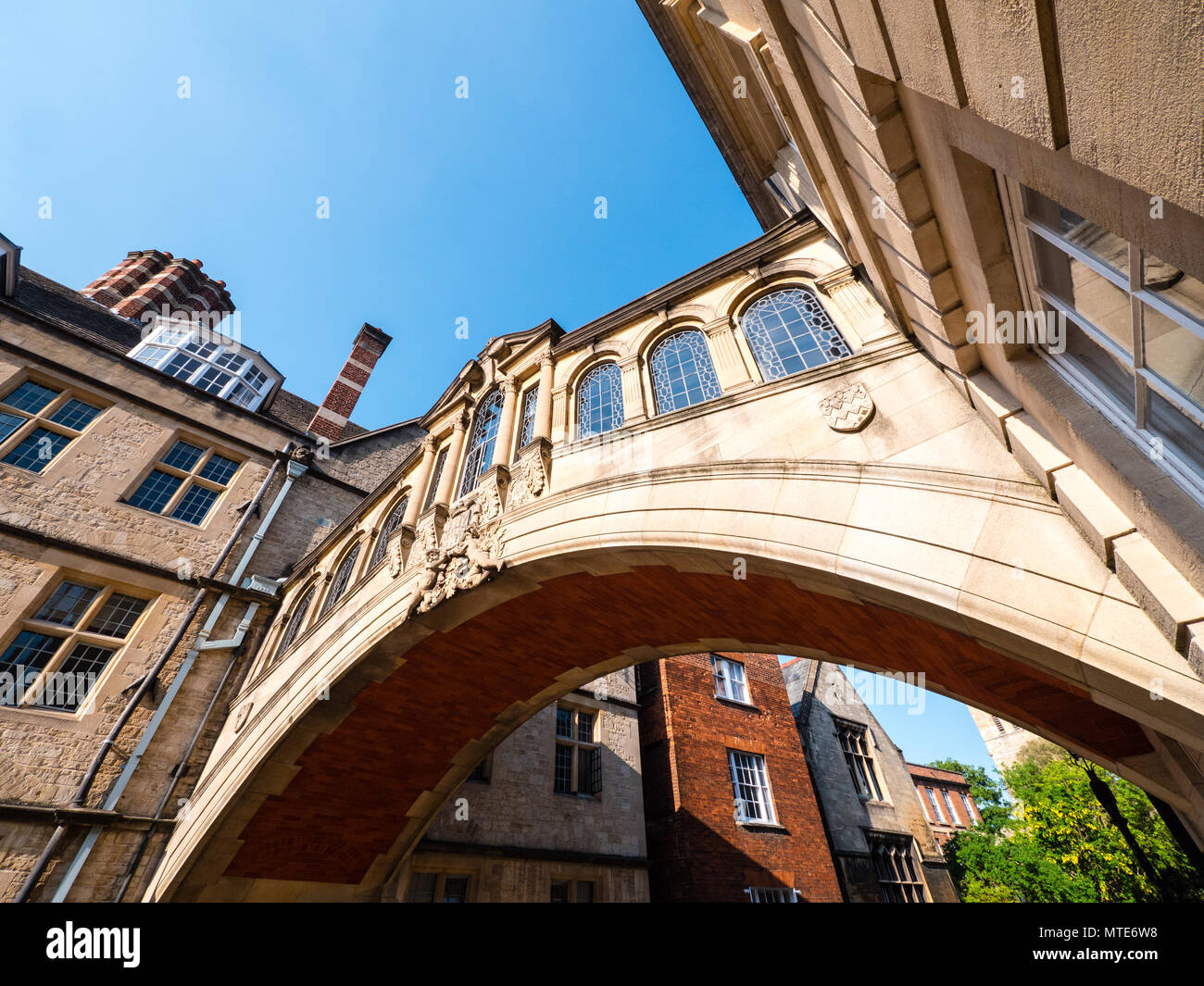The Bridge of Sighs, Oxford Landmark, Hertford College, Oxford ...