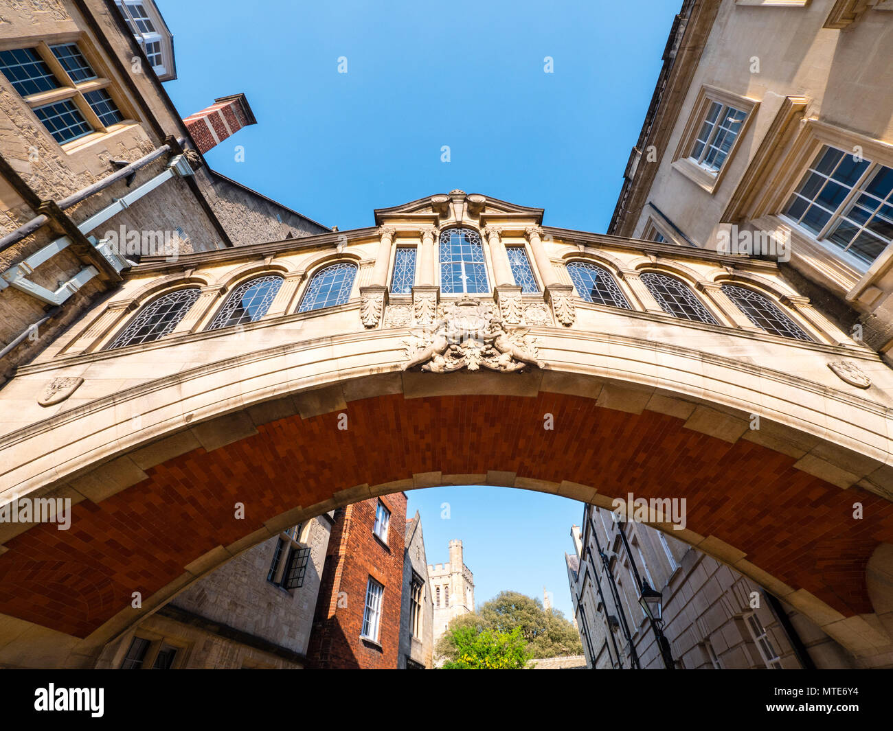 The Bridge of Sighs, Oxford Landmark, Hertford College, Oxford ...