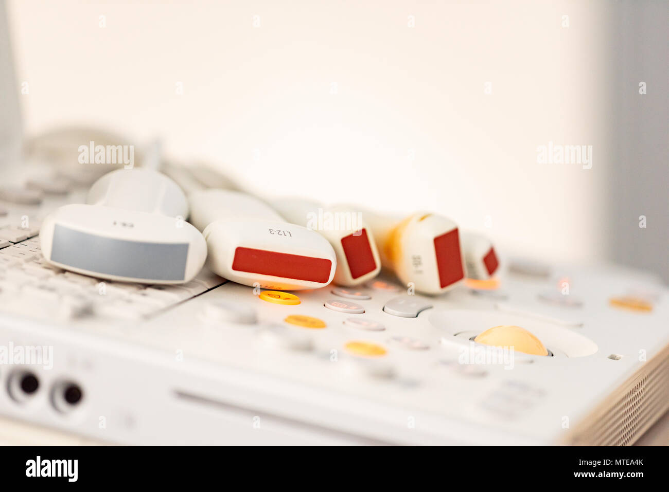 Ultrasound sensors hi-res stock photography and images - Alamy