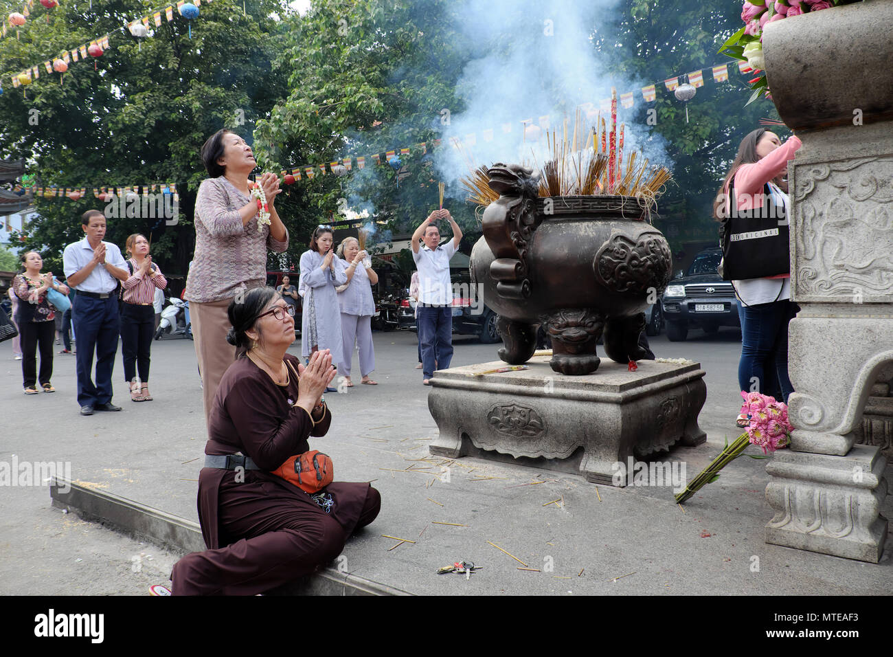 Traditional asian vietnamese people man tradition culture celebration ...