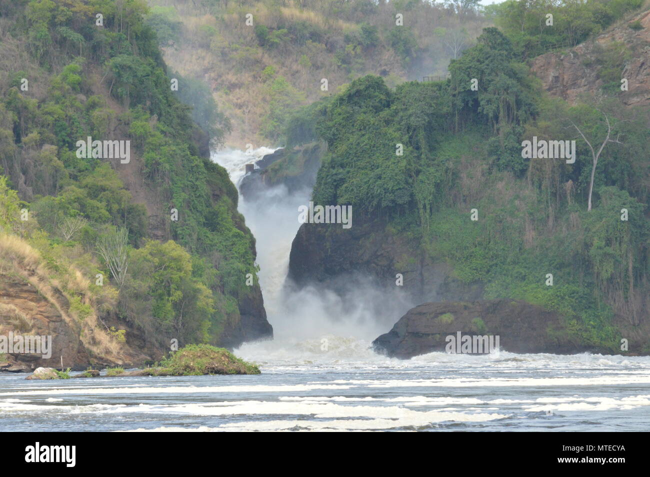 Murchison Falls waterfall cascades Stock Photo - Alamy