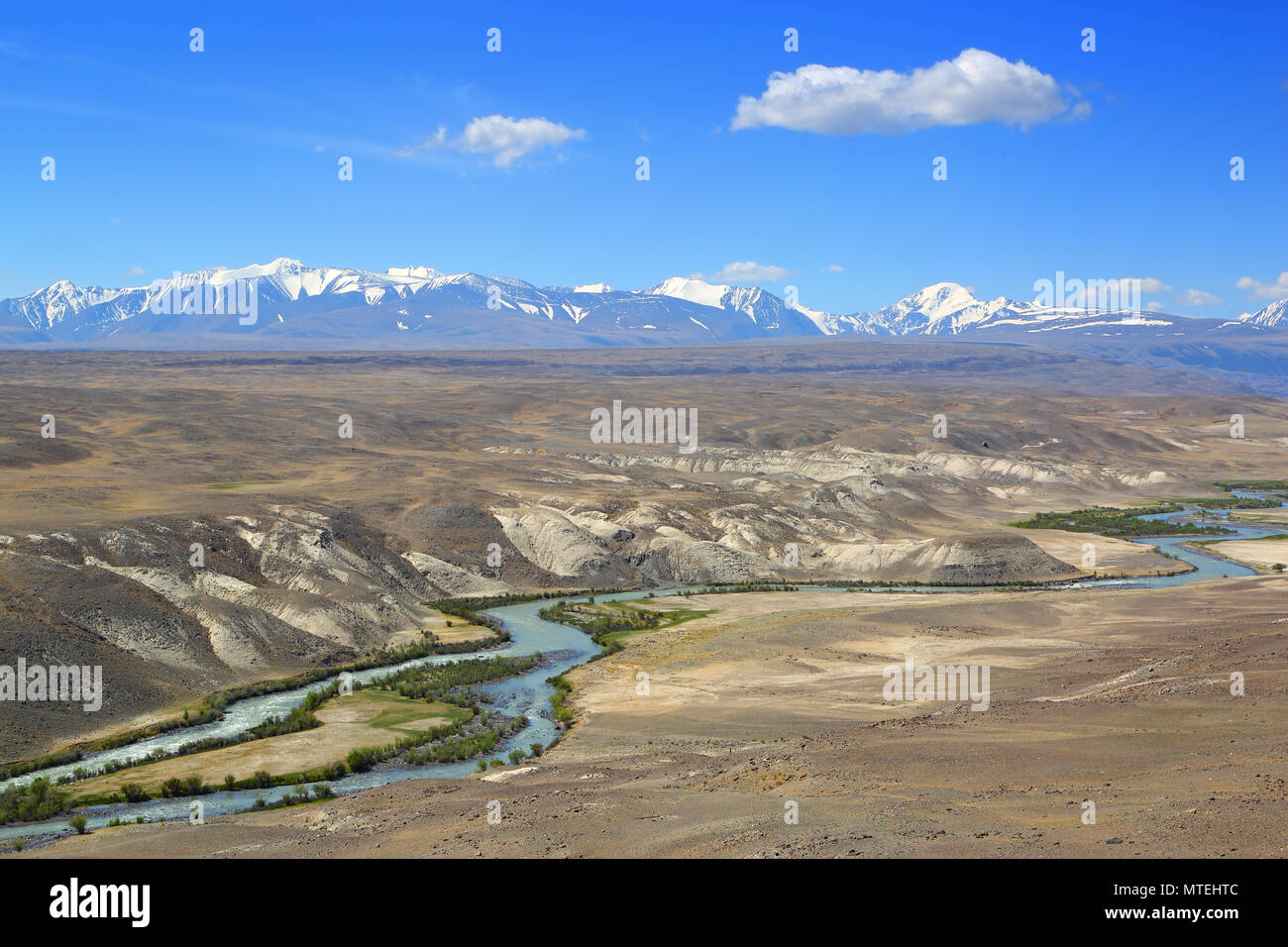 River green valley mountains hi-res stock photography and images - Alamy
