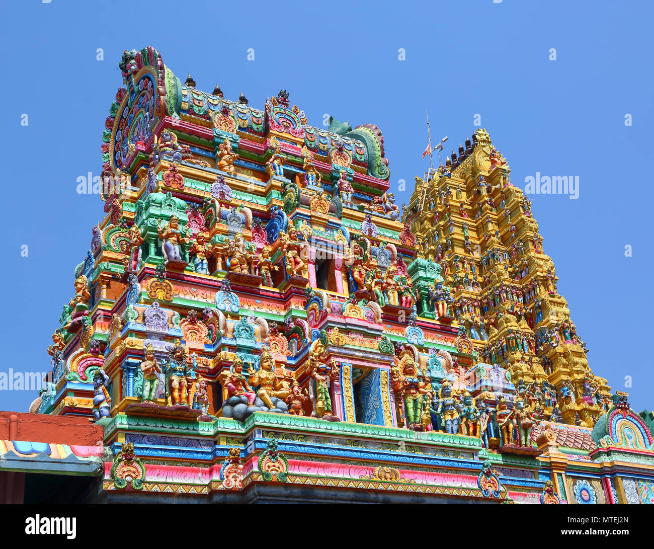 roof of Hindu temple Stock Photo - Alamy