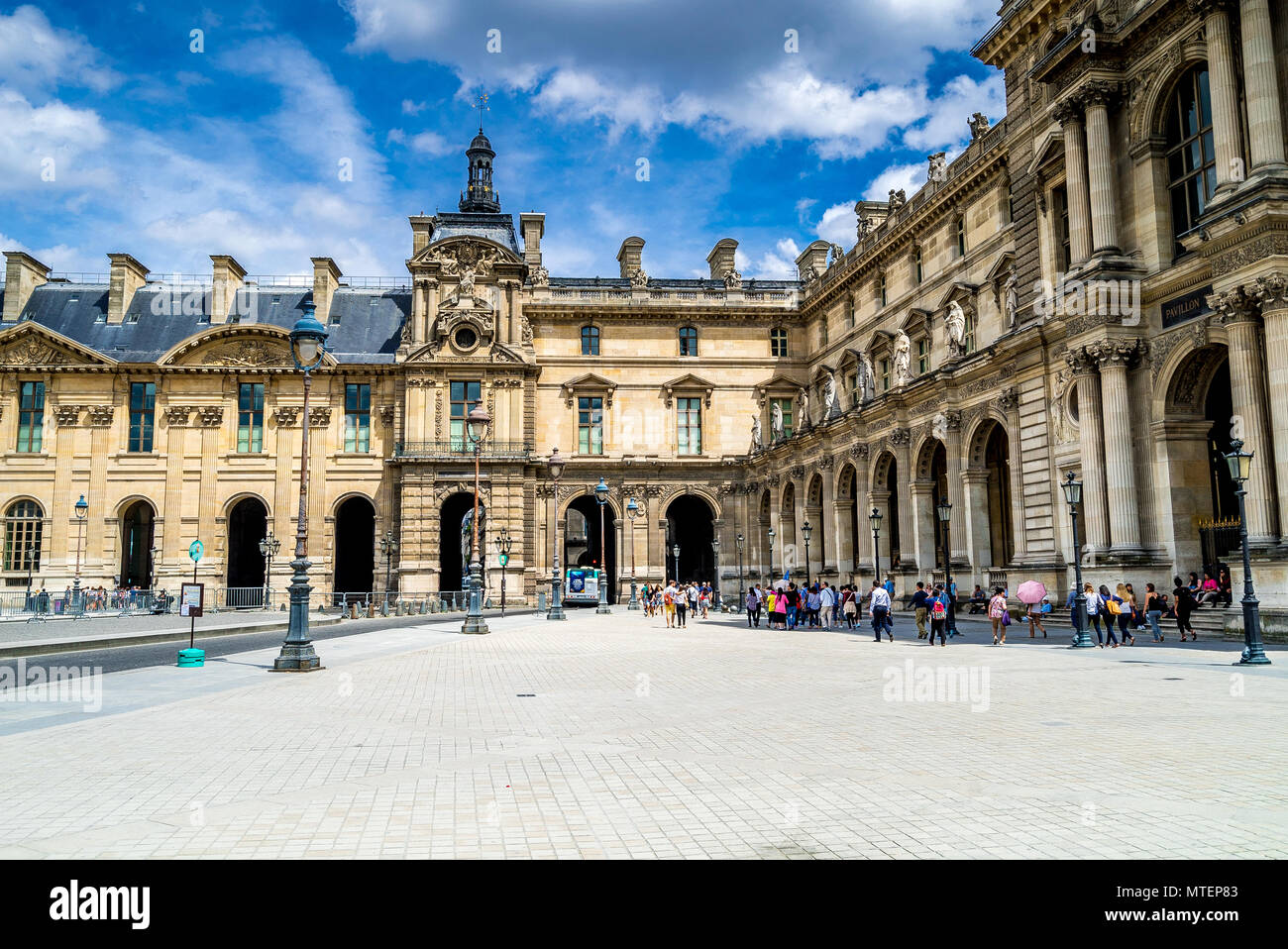 Outside the louvre hi-res stock photography and images - Alamy