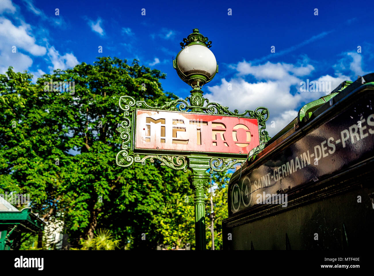 Paris Metro sign Stock Photo - Alamy