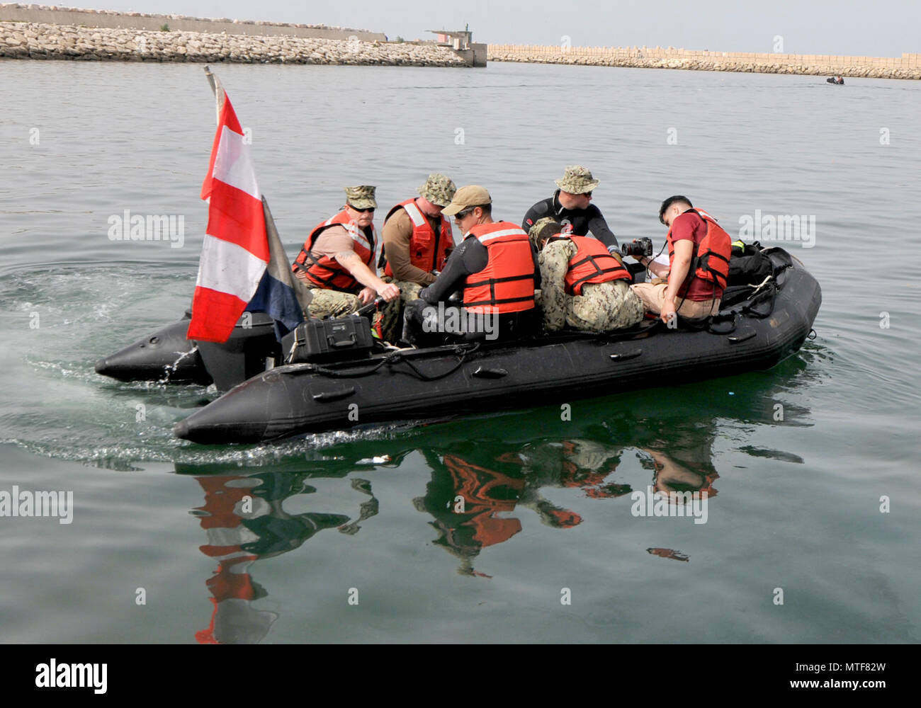 Morocco - Divers from Underwater Construction Team (UCT) 1 and their ...