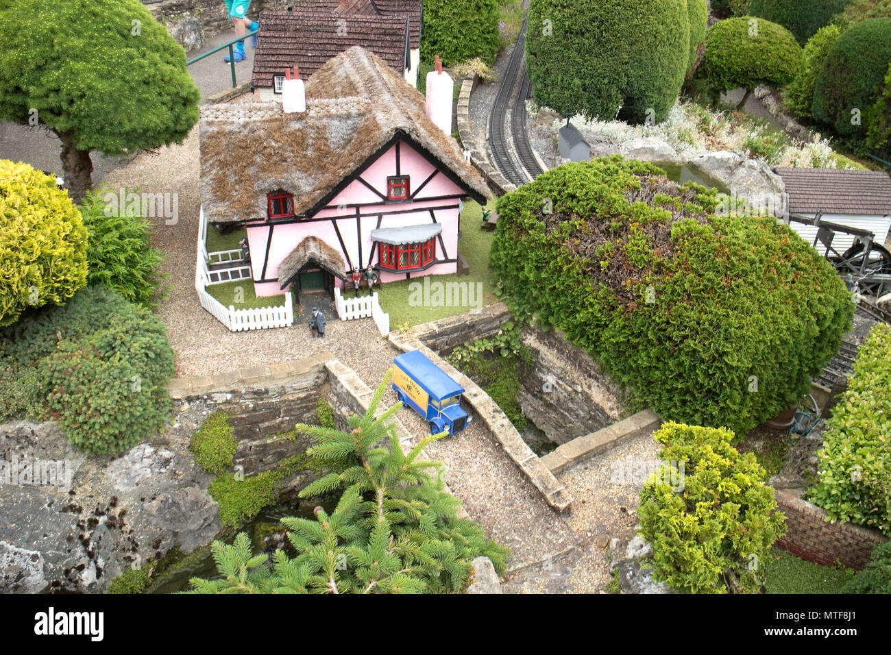 Bekonscot Model Village, Beaconsfield, Buckinghamshire Stock Photo - Alamy