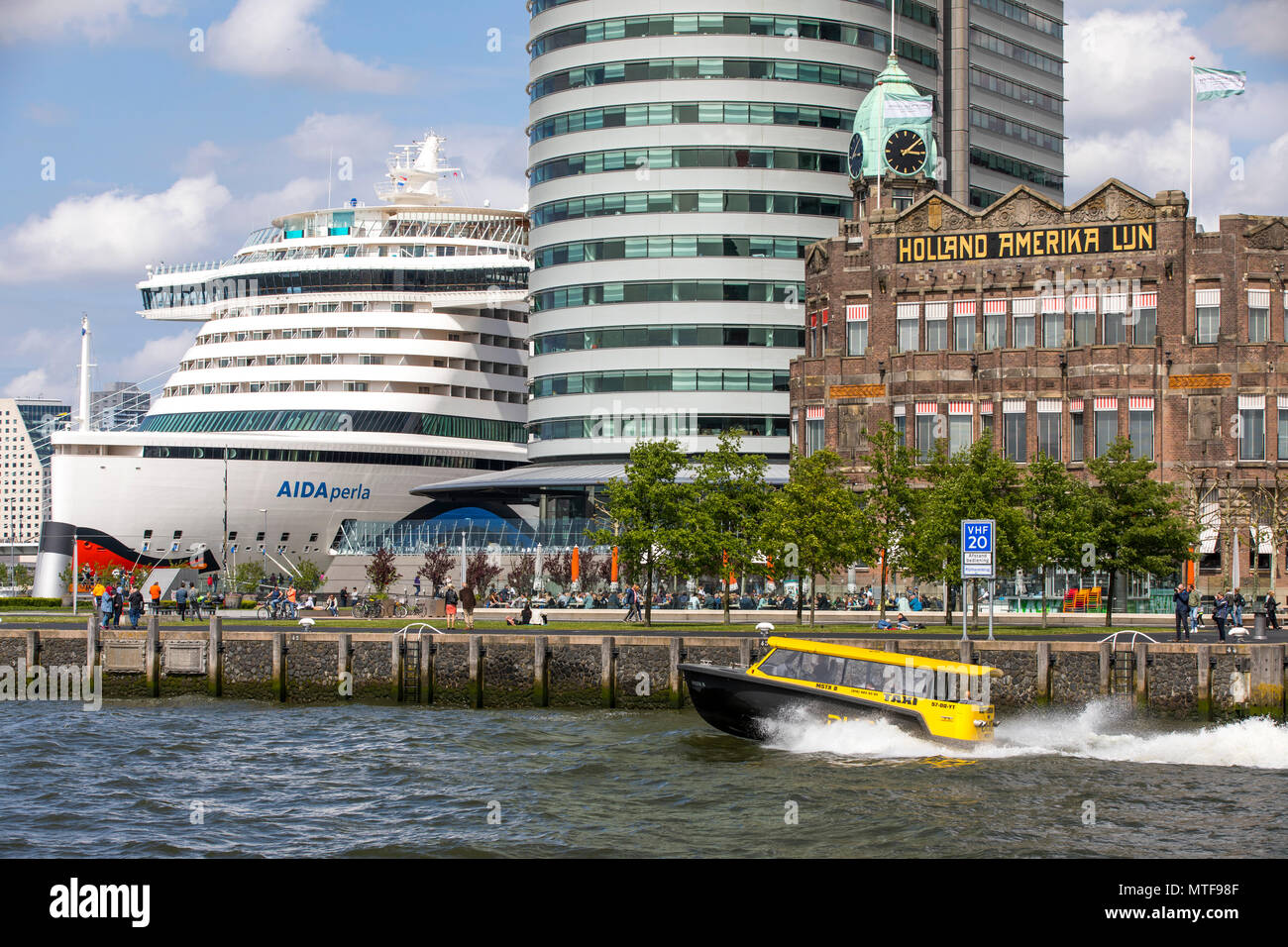 The skyline of Rotterdam, on the Nieuwe Maas, at the "Kop van Zuid ...