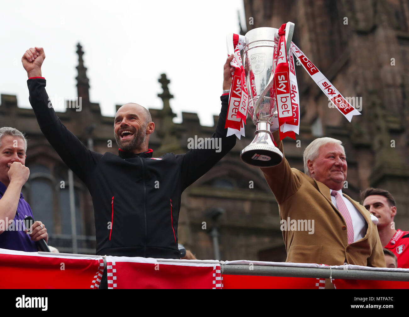 Rotherham United manager Paul Warne and Chairman Tony Stewart with the ...