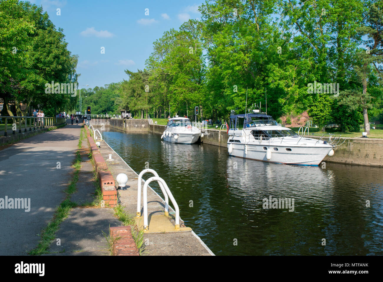 Gunthorpe lock hi-res stock photography and images - Alamy
