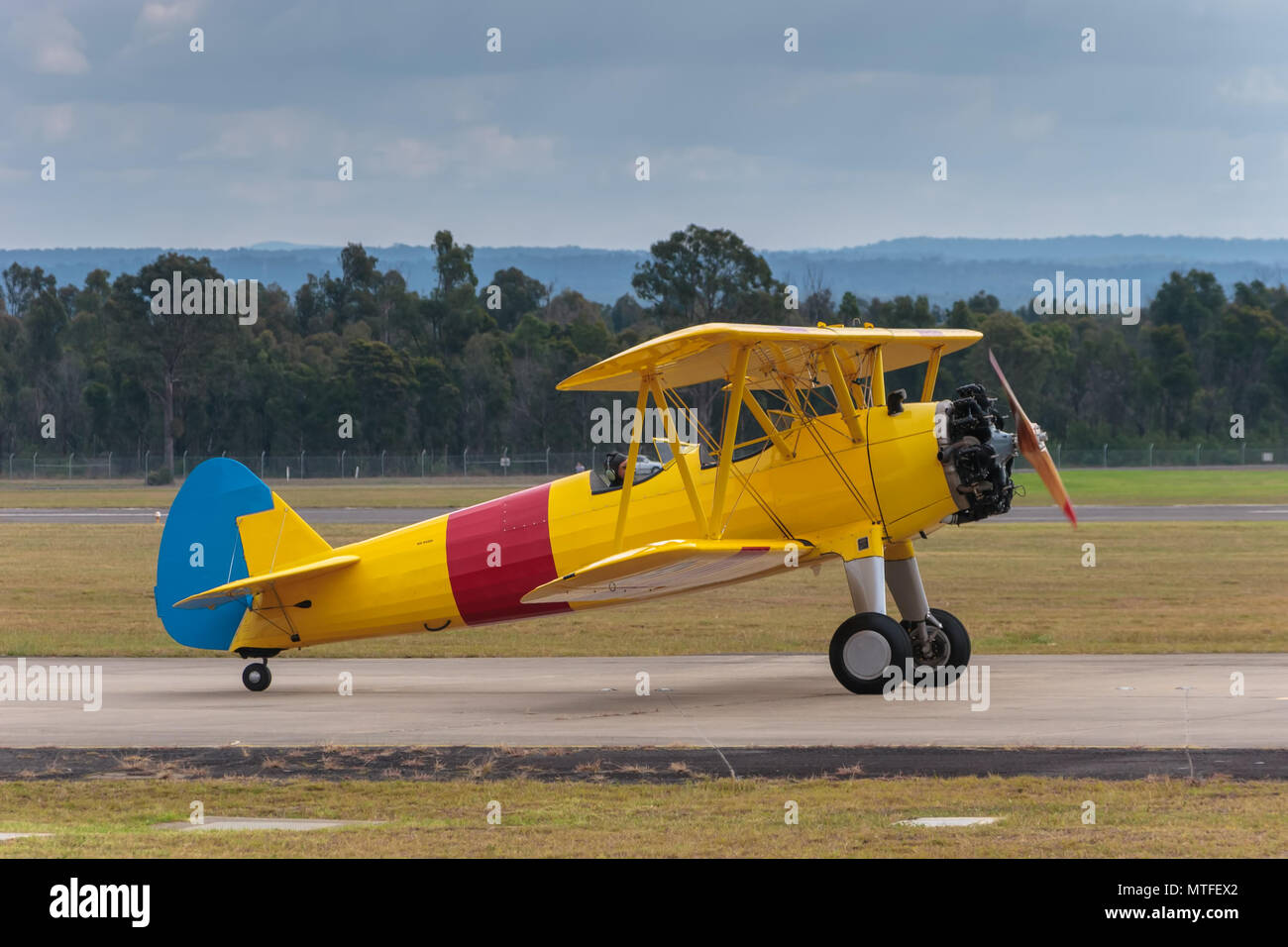 Gypsy moth bi plane hi-res stock photography and images - Alamy