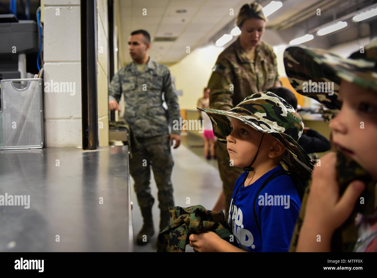 Kids understanding deployment operations hi-res stock photography and ...