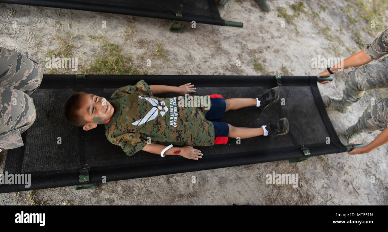 Kids understanding deployment operations hi-res stock photography and ...