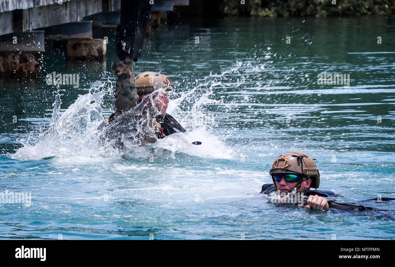 4th recon jump operations hi-res stock photography and images - Alamy