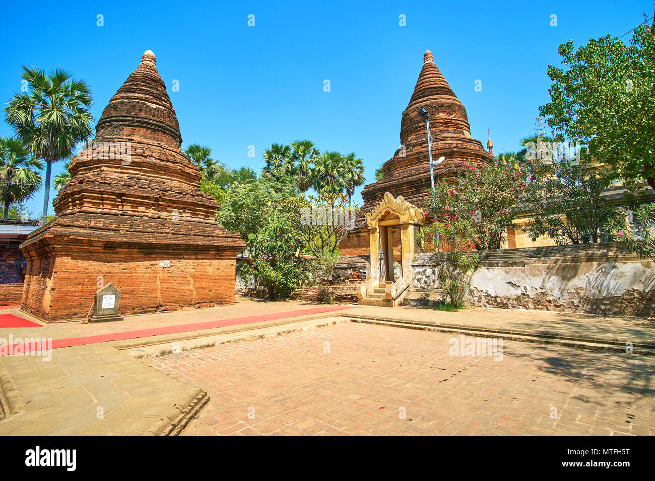 Gubyaukgyi temple bagan pagan myanmar hi-res stock photography and ...
