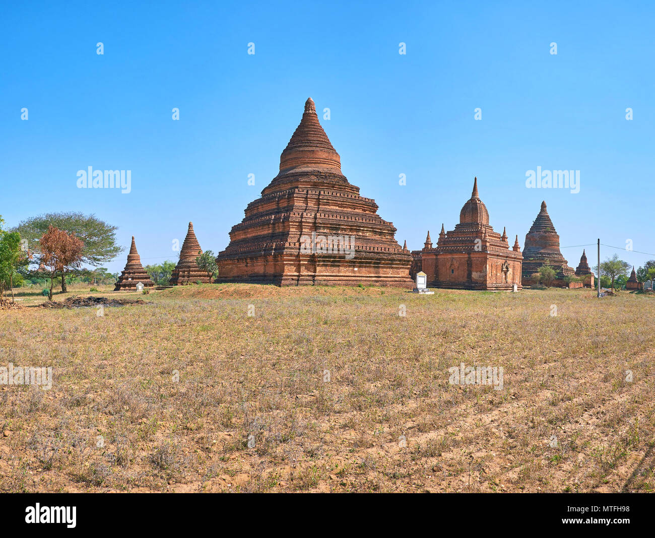 The best way to discover ancient burmese architecture is to walk among ...