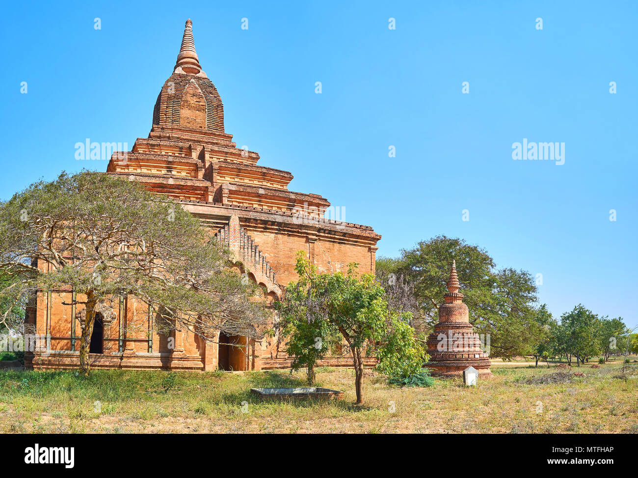 Huge Bagan archaeological park gives a chance to enjoy ancient ...