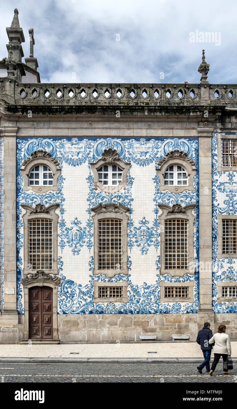 traditional portuguese azulejo tiles on carmo church exterior in porto ...