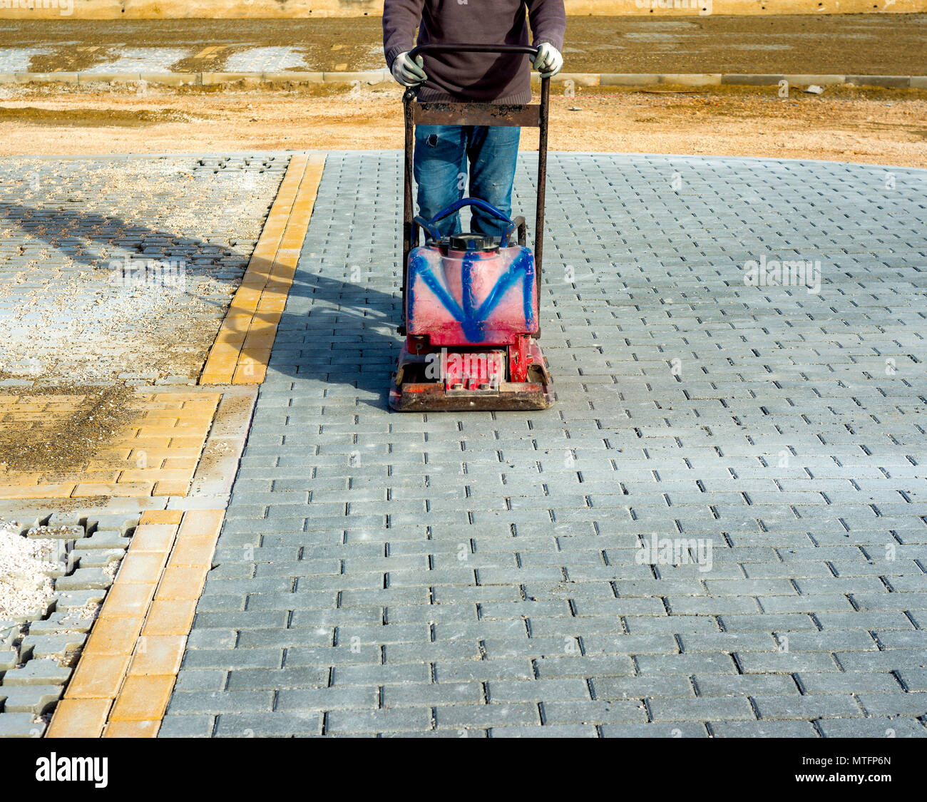 Interlocking blocks hi-res stock photography and images - Alamy