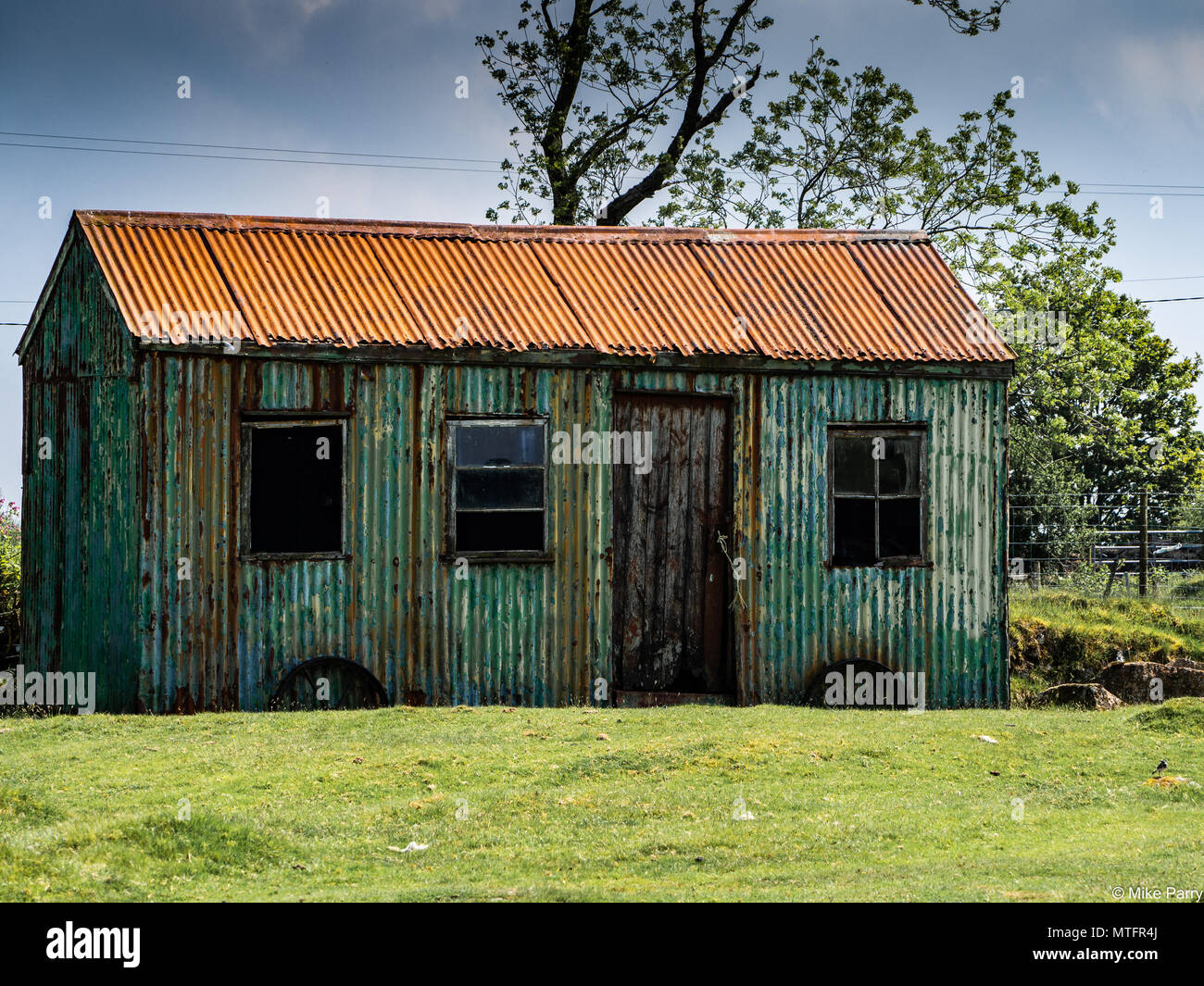 Zinc shack hi-res stock photography and images - Alamy