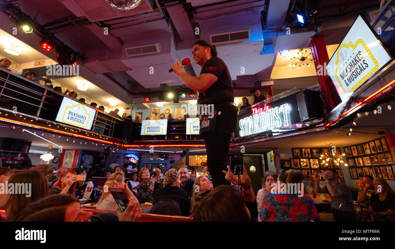 Musicals hi-res stock photography and images - Alamy