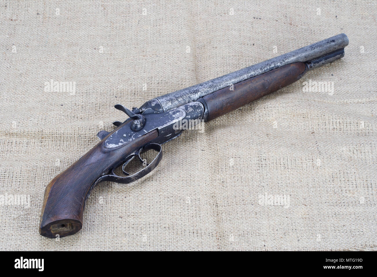 Sawn off gun hi-res stock photography and images - Alamy