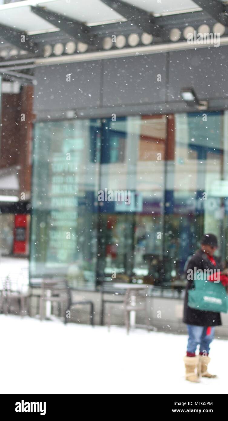 Continuous snowfall hi-res stock photography and images - Alamy