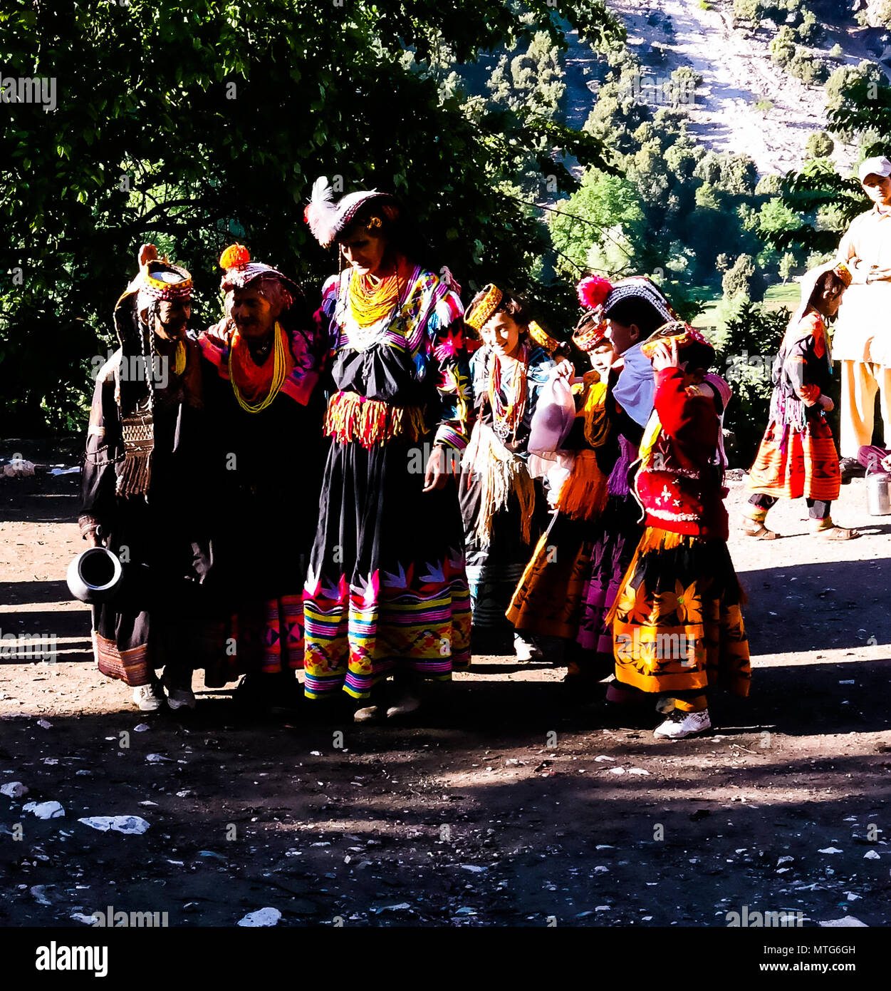 Kalasha girl pakistan hi-res stock photography and images - Alamy