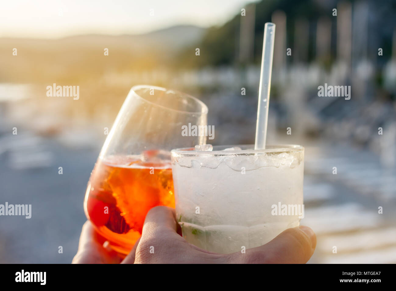 Two cocktails aperol spritz hi-res stock photography and images - Alamy