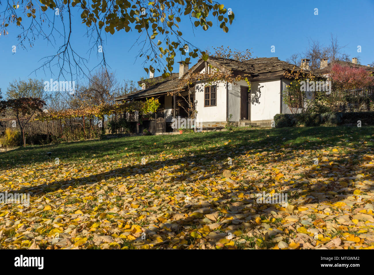 Old houses in village of Bozhentsi, Gabrovo region, Bulgaria Stock ...