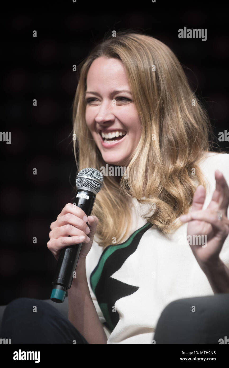 Amy Acker attends the Calgary Entertainment and Comic Expo to share ...