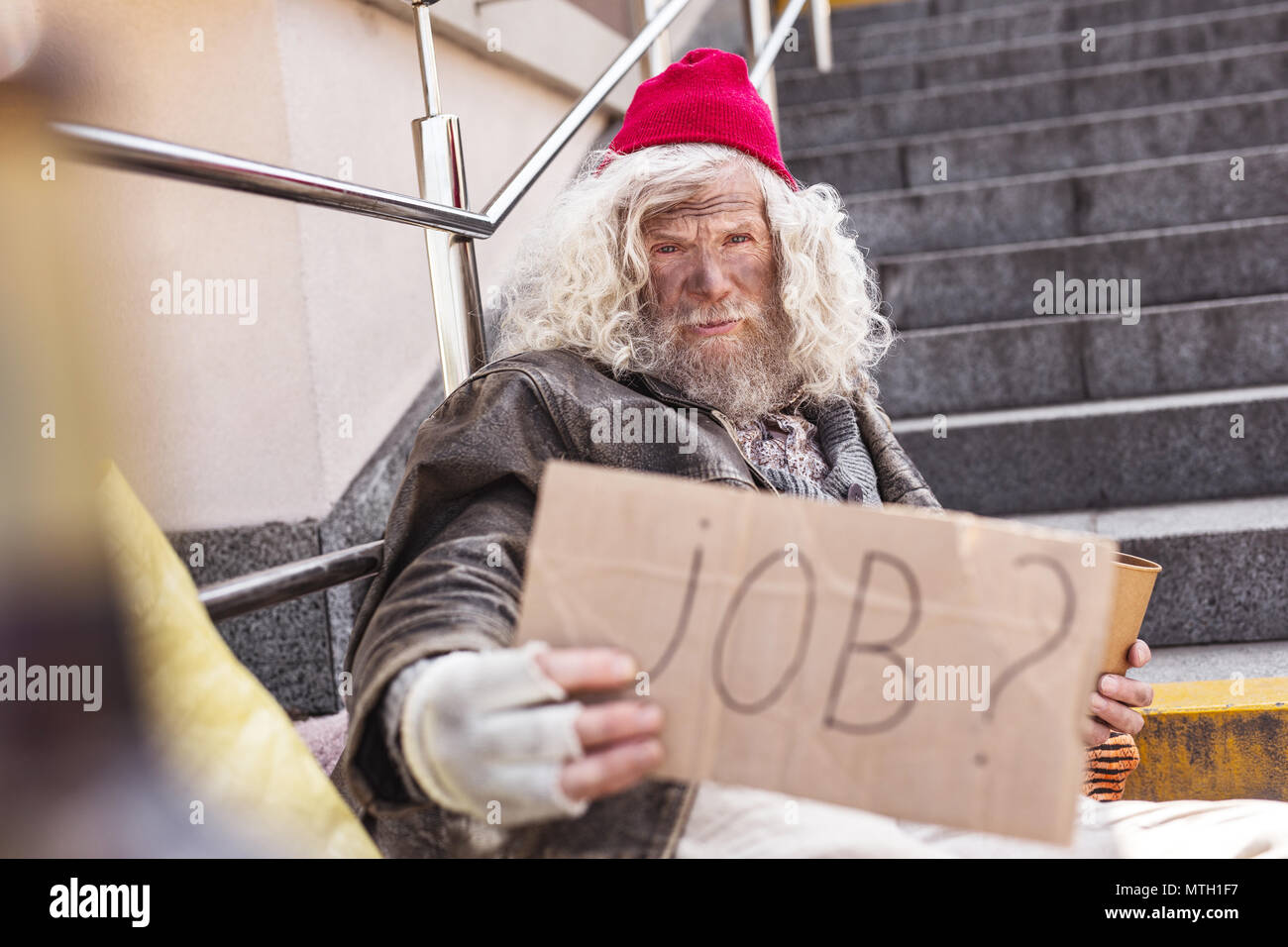 Serious housing crisis hi-res stock photography and images - Alamy