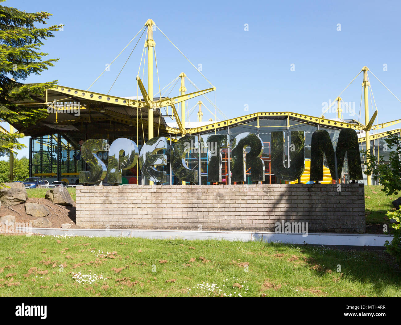 Renault distribution centre hi-res stock photography and images - Alamy